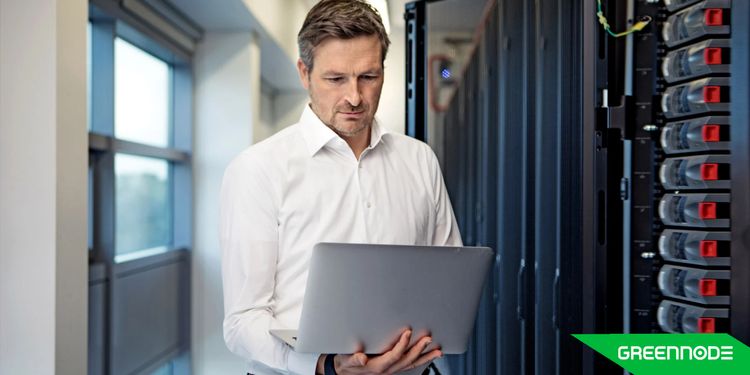 Demystifying AI Training with MultiNode, Pros And Cons for Running Large Parameter LLM